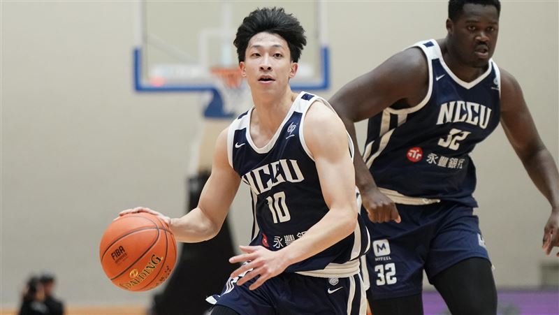 UBA／8強複賽38分差擊敗上屆第3虎科大 政大跨3季已累計43連勝