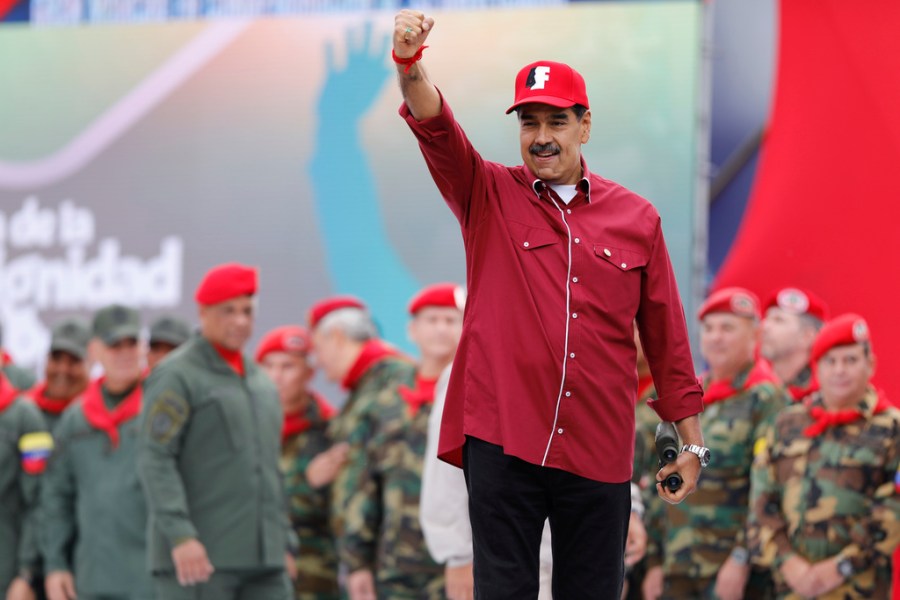 Opinion: Maduro surrenders to Trump but clings to power