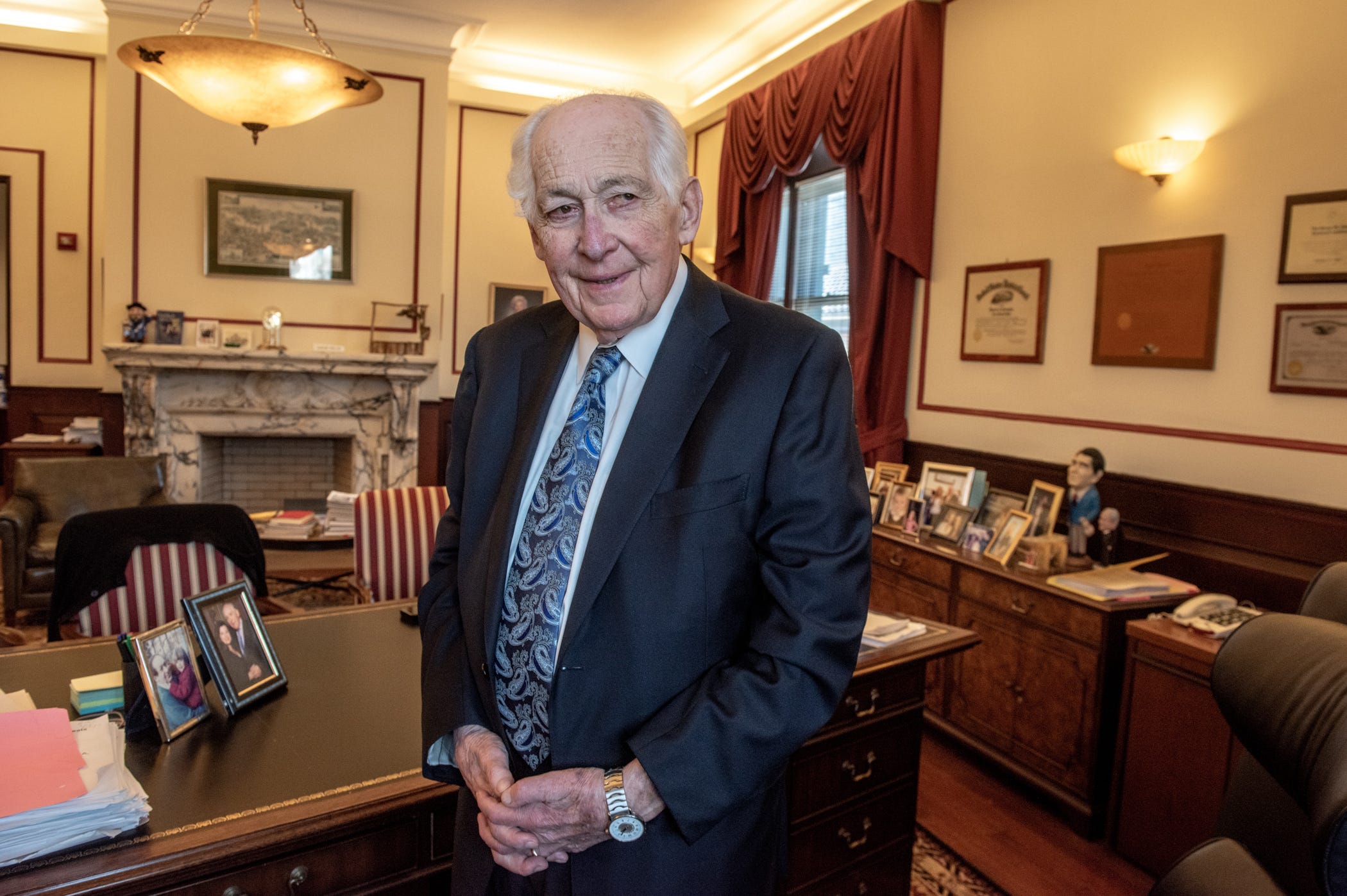 Revered RI judge Bruce M. Selya, known for distinctive writing style ...