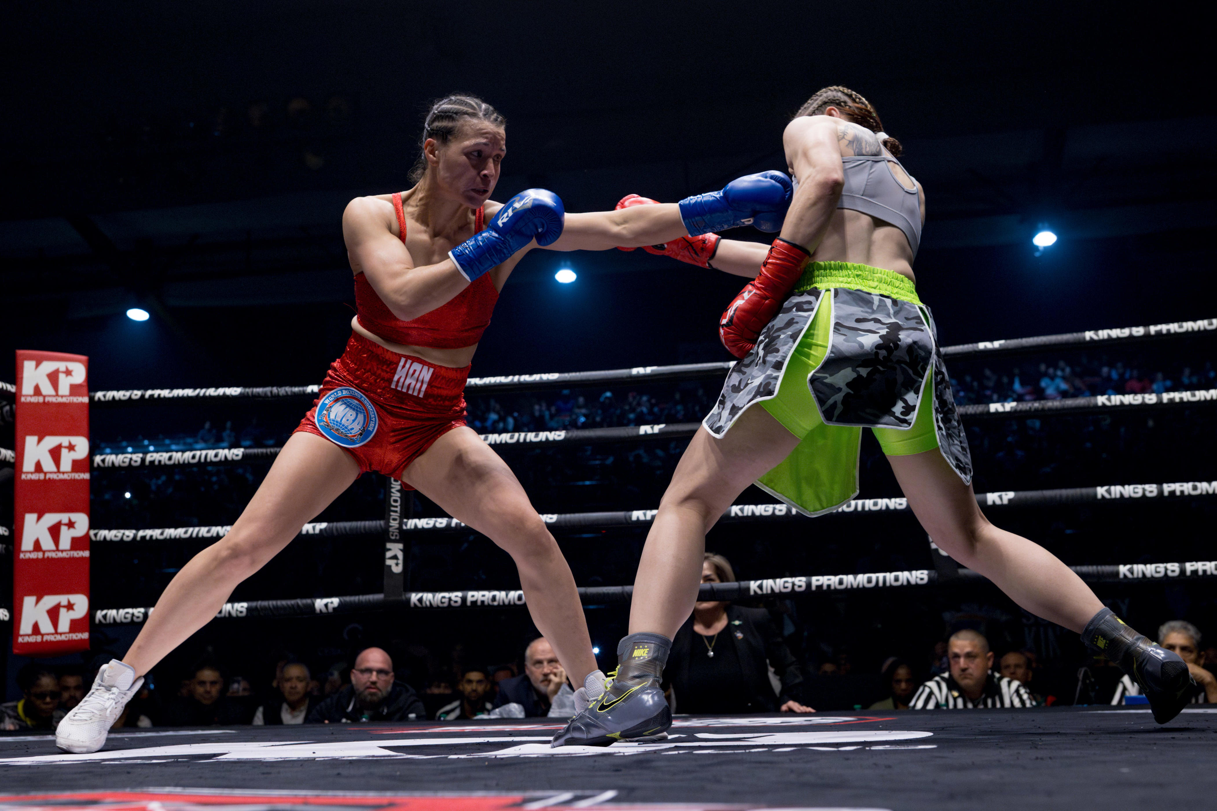 El Paso boxer Stephanie Han wins WBA lightweight title, remains ...
