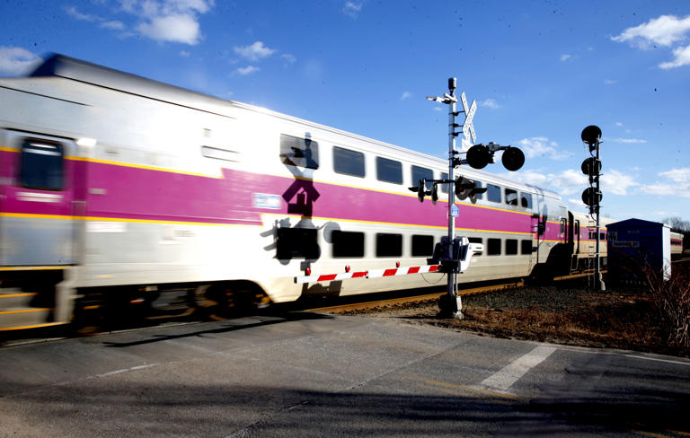 MBTA commuter trains canceled, delayed on 5 lines amid system issue