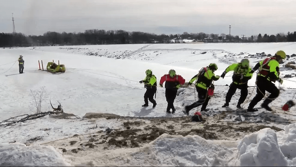 Ice Rescue training held in Somerset County