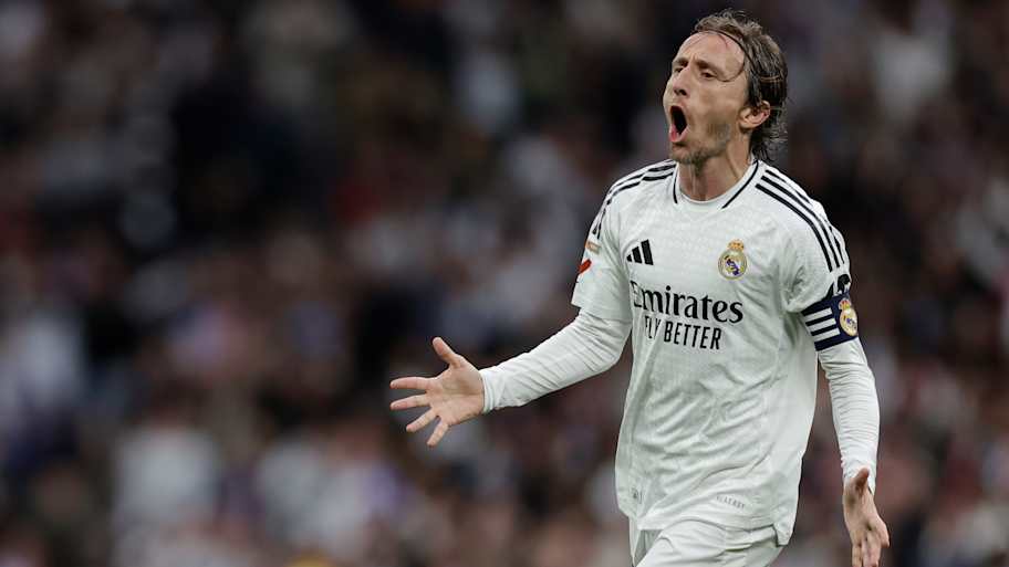 Com golaço de Modric, Real Madrid vence o Girona e encosta na liderança ...