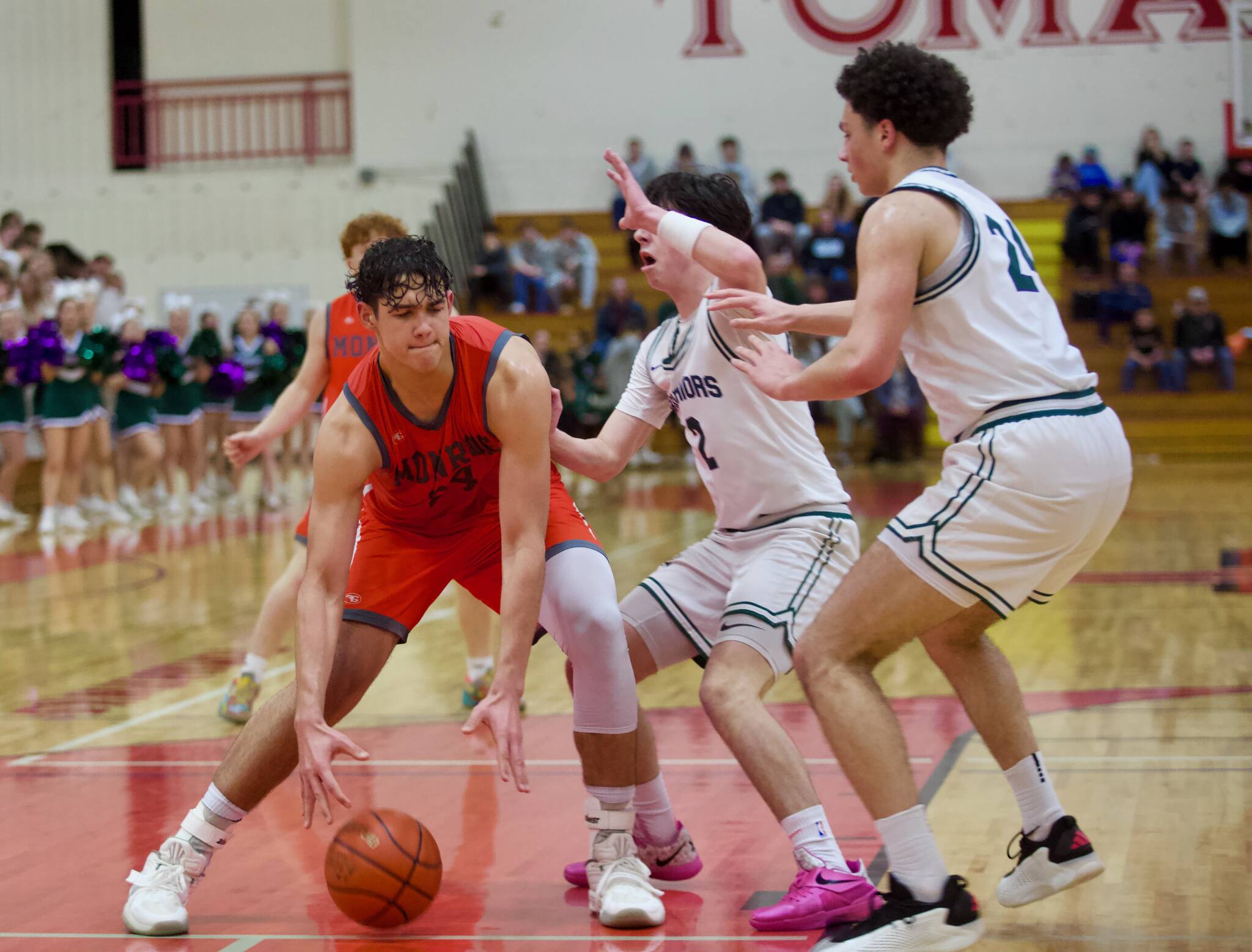 Monroe ‘family’ unites to celebrate district title