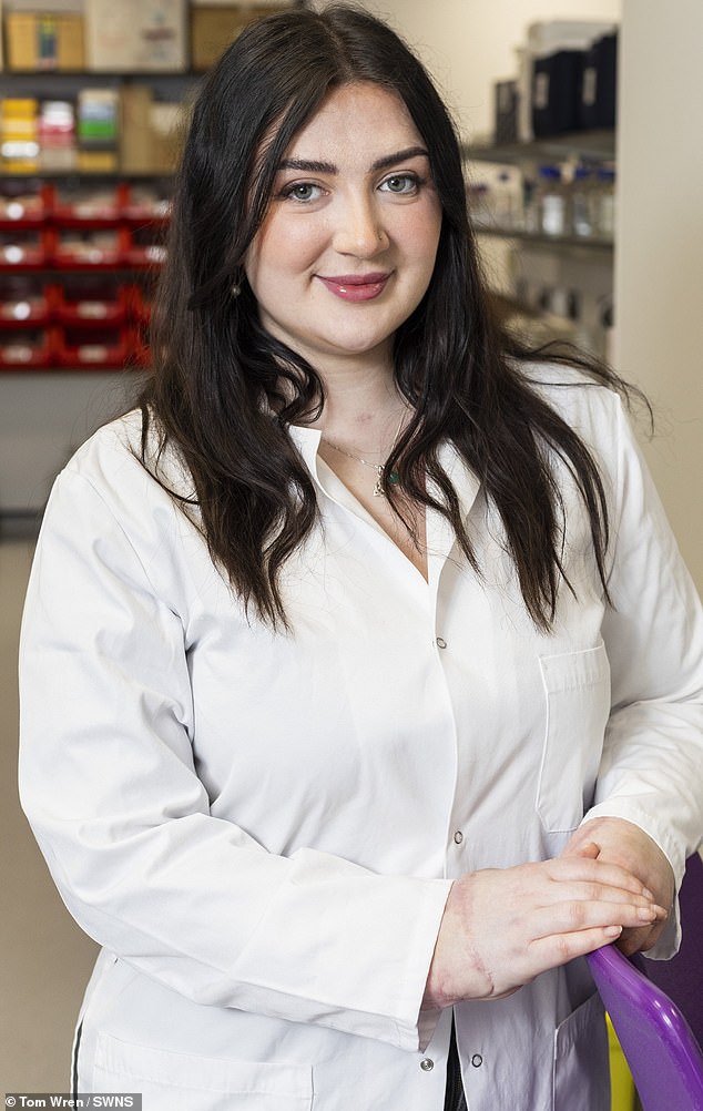 Student had a rare hand transplant to help her become a doctor