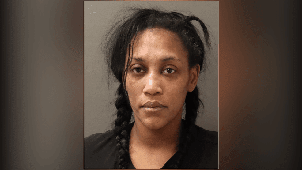Woman allegedly drives into Wingstop employee during violent argument