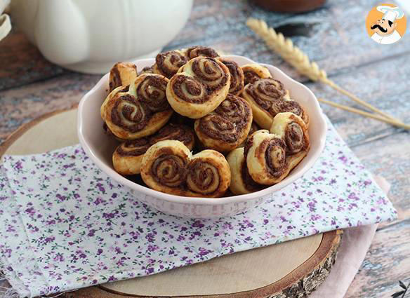 Puff pastry palmiers with chocolate spread