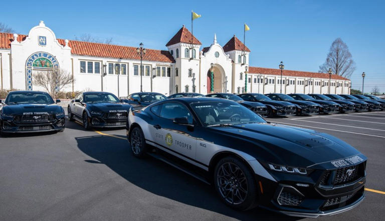 Photos: North Carolina State Highway Patrol announce new Ford Mustang ...