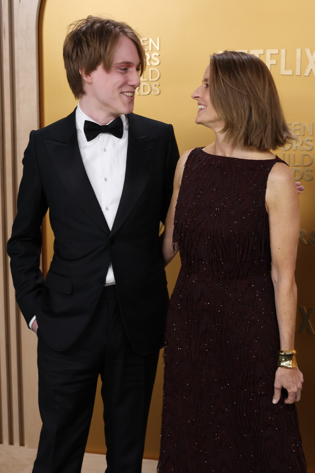 Jodie Foster’s son Charlie, 26, makes rare appearance at SAG Awards ...