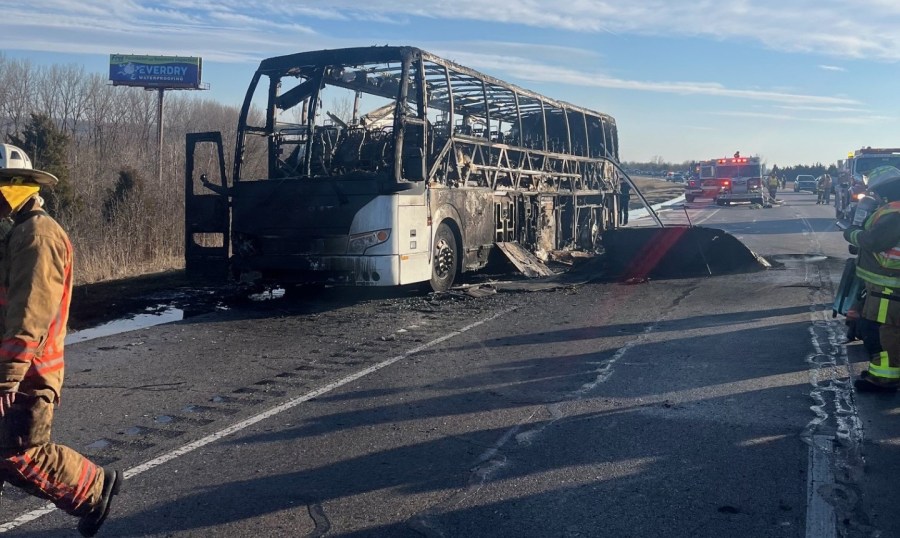 Bus carrying IU Indy men’s basketball team catches fire after road game ...