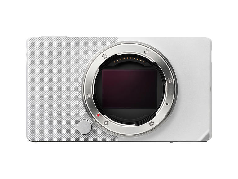 Sigma BF, a mirrorless camera unlike anything you've seen