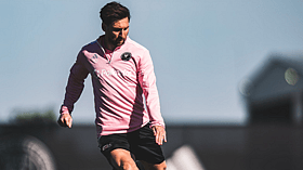 Lionel Messi Grabs Opposing Coach’s Neck in Heated Clash After Inter ...