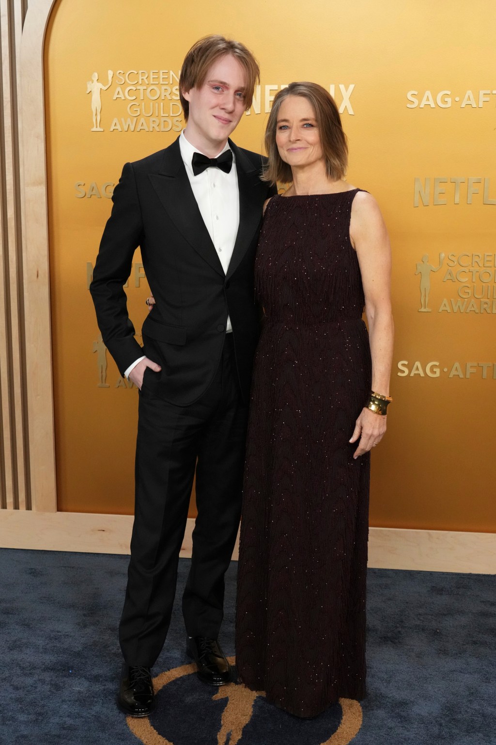 Jodie Foster’s son Charlie, 26, makes rare appearance at the SAG Awards ...