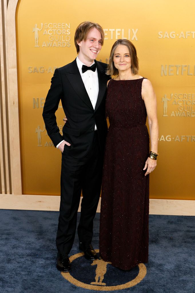 Jodie Foster's lookalike son Charlie makes rare appearance at star ...