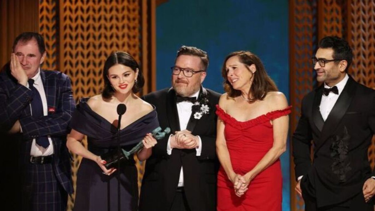 SAG Awards 2025: Selena Gomez Accepts Only Murders In the Building’s ...