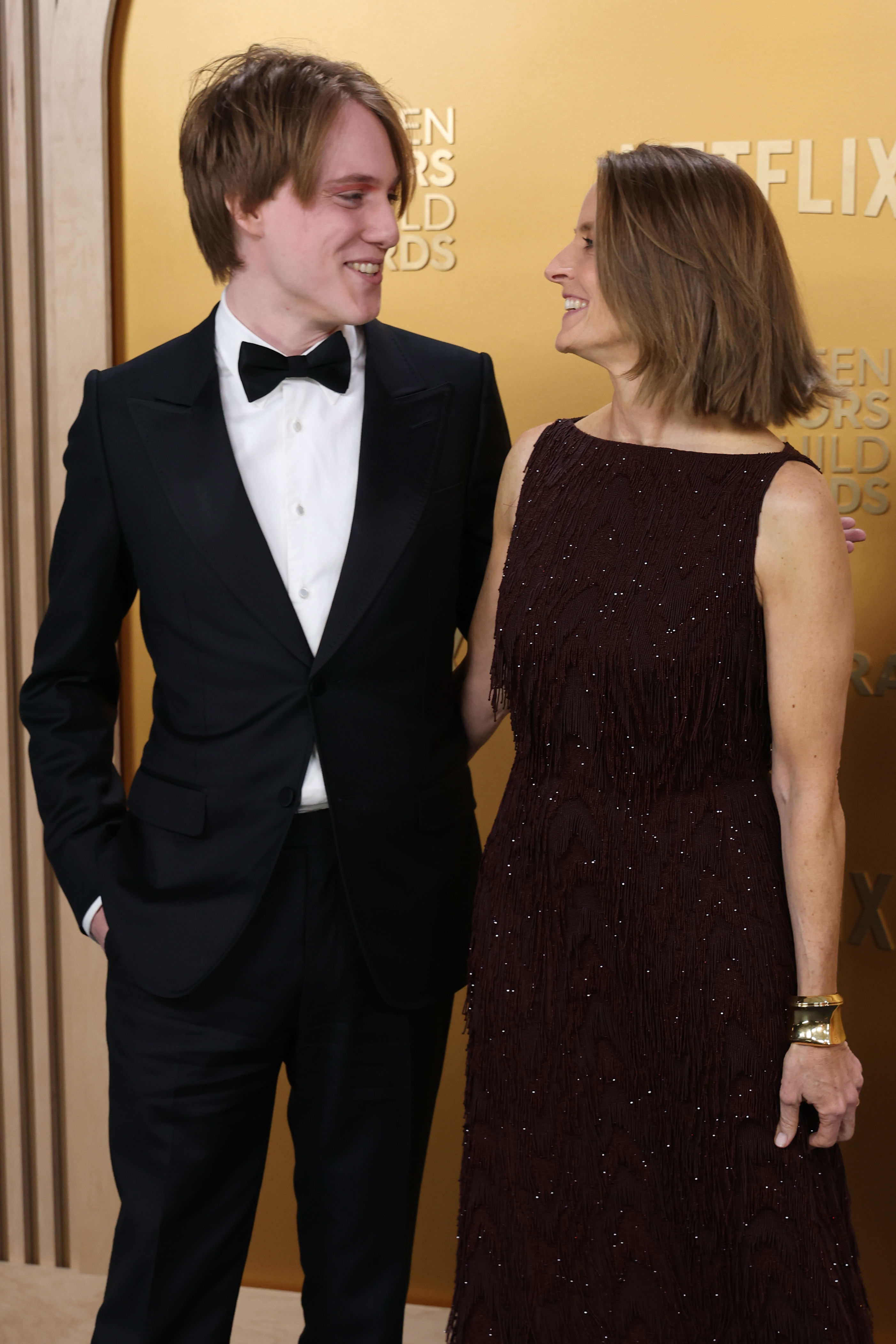 Jodie Foster’s son Charlie, 26, makes rare appearance at SAG Awards ...