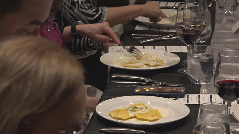 Rockford restaurant welcomes celebrity chef known for ‘Top Chef’