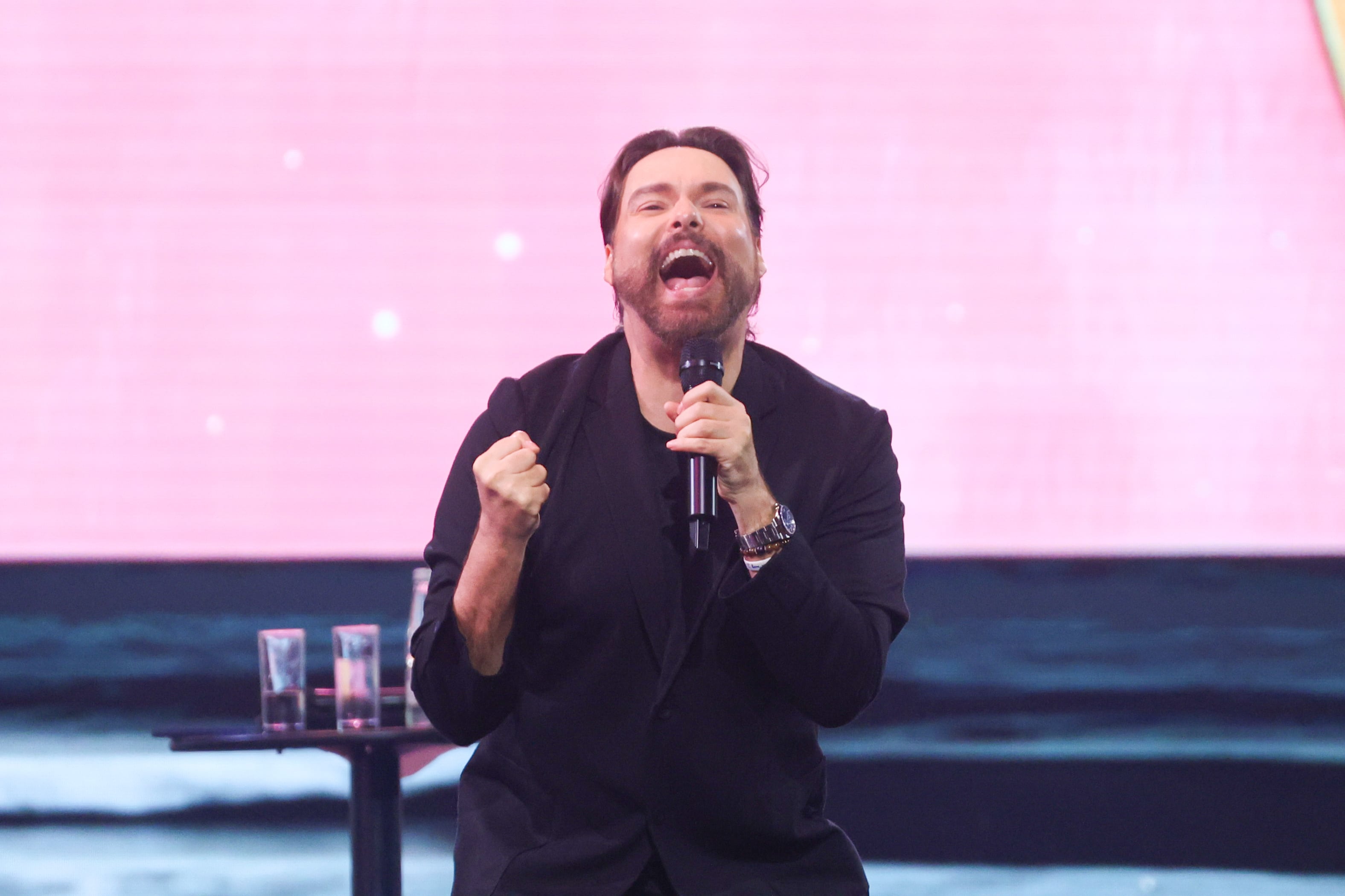 Revisa aquí la rutina de George Harris en el Festival de Viña 2025