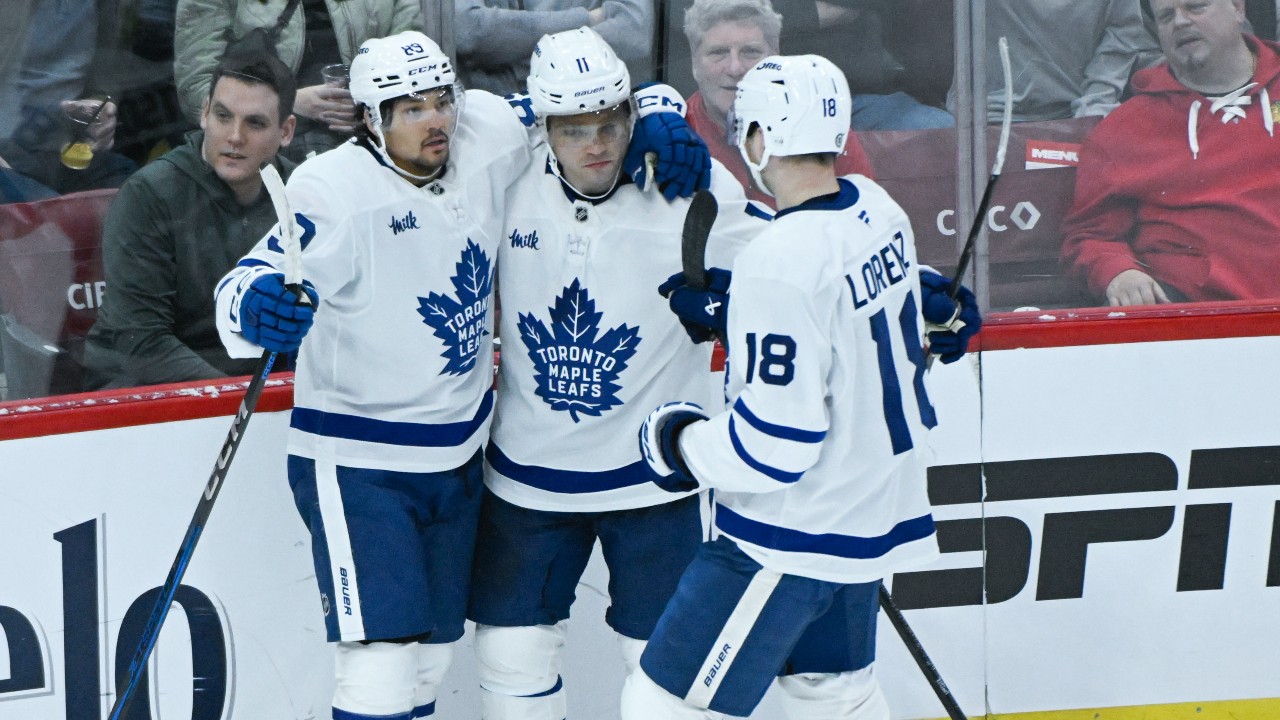 Robertson brothers match Bure feat with multiple goals on same night