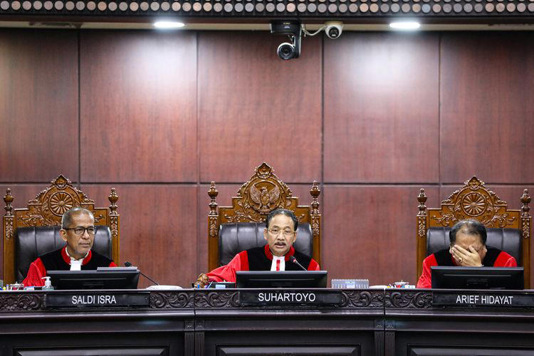 MK Perintahkan Pilkada Pasaman Diulang, Diskualifikasi Cawabup Eks Napi ... MK Perintahkan Pilkada Pasaman Diulang, Diskualifikasi Cawabup Eks Napi ...