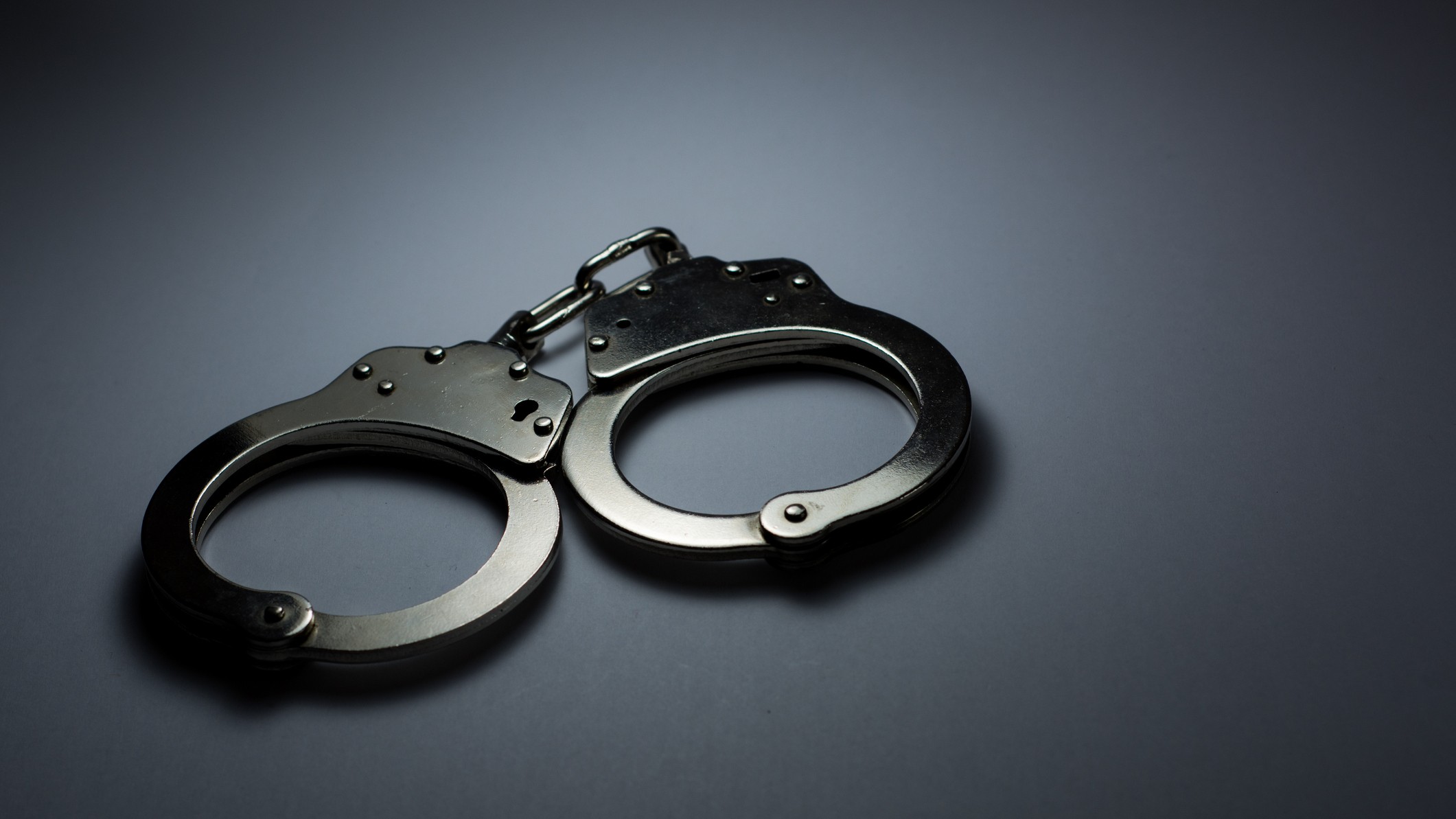 2 Arrested For Targeted Elderly People In Distraction Thefts Burbank Pd