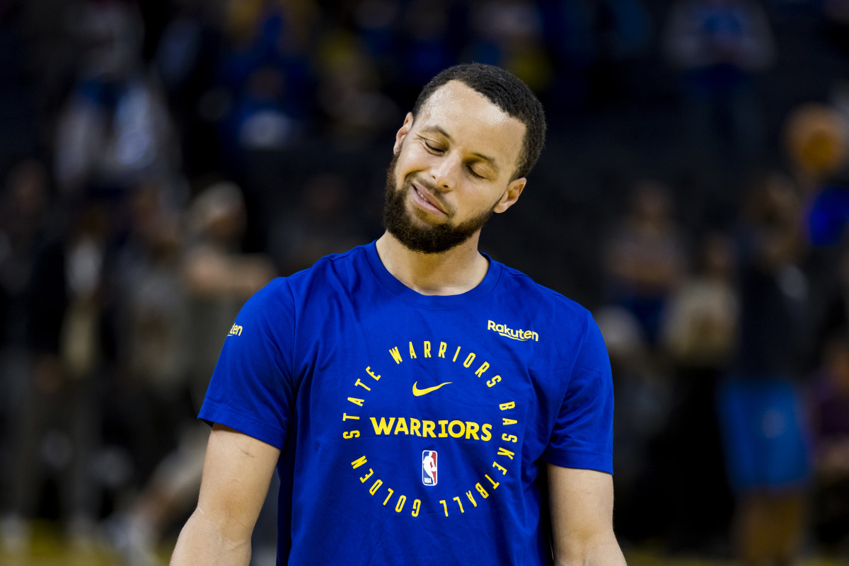 Stephen Curry Takes Shot at Mavericks With Savage Celebration