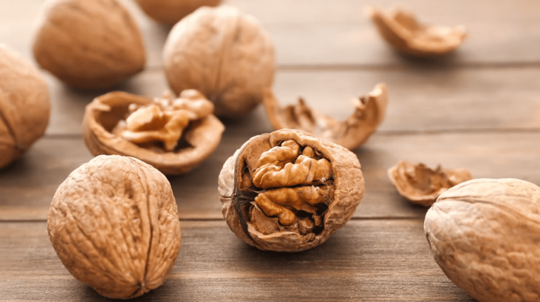 Walnuts for breakfast: The natural brain boost you need