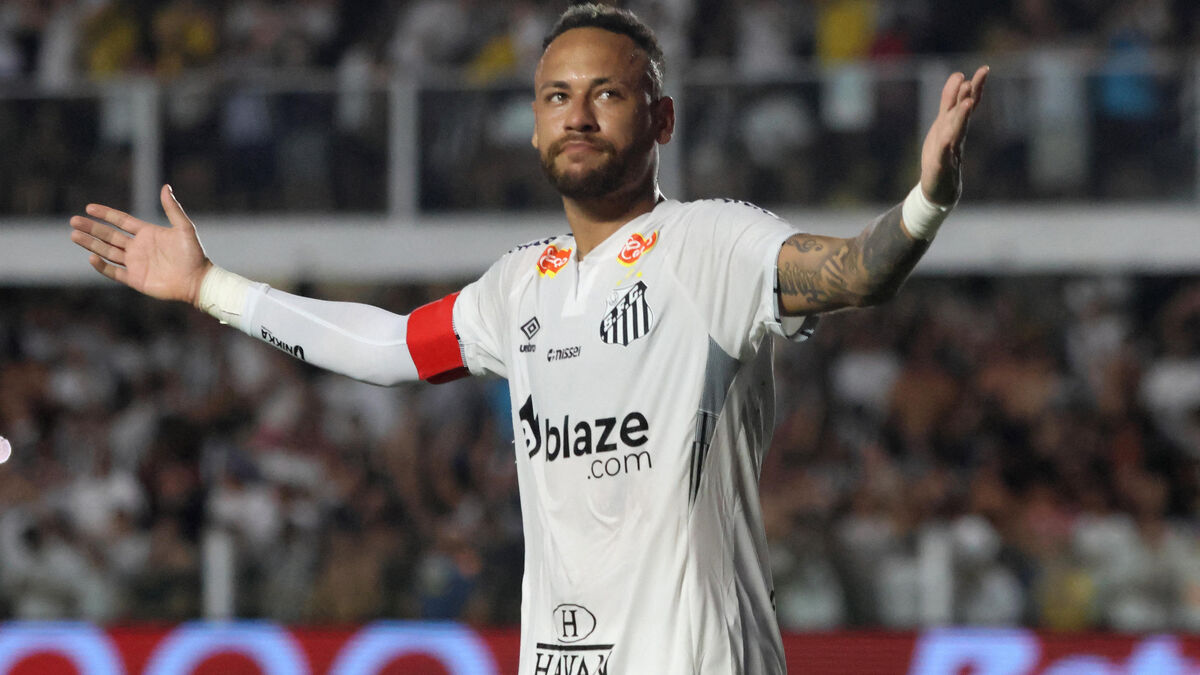 Football : provocation du public et but sur corner direct… La vidéo du spectaculaire show de ...