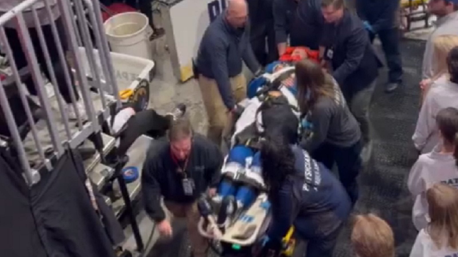 Game stopped after horrifying injury in the AHL.