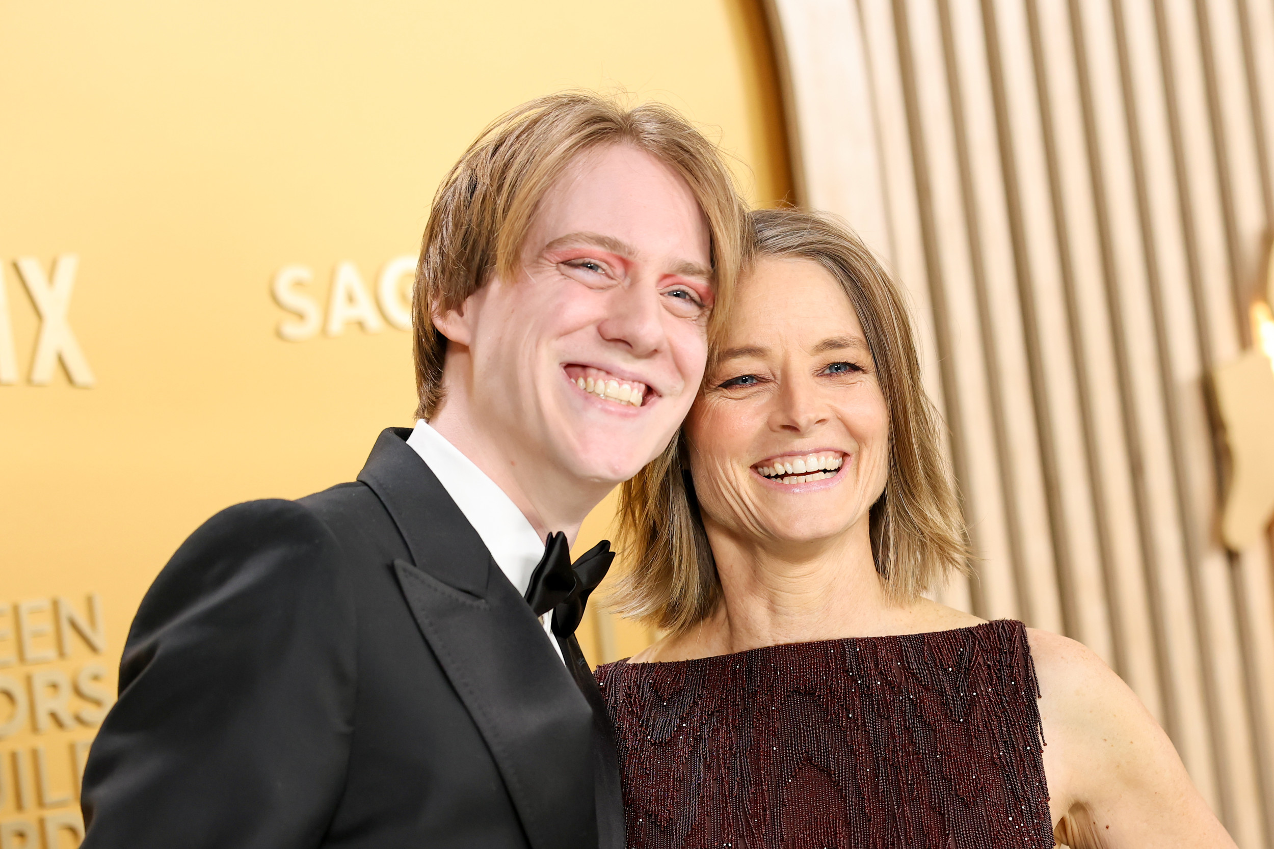 Jodie Foster's Son Charlie, 26, Makes Rare Red Carpet Appearance as Her ...