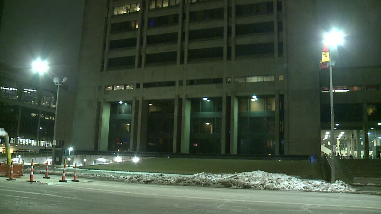 Cleveland Municipal Courthouse in winter