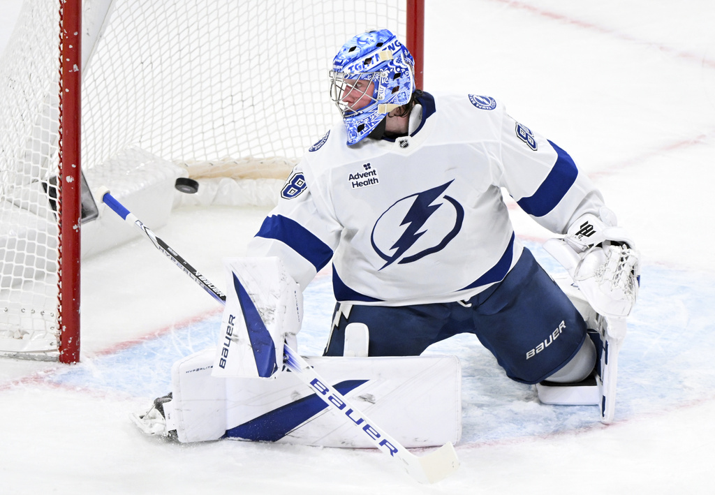 Lightning extend their winning streak to 5 games with a 4-1 win over ...