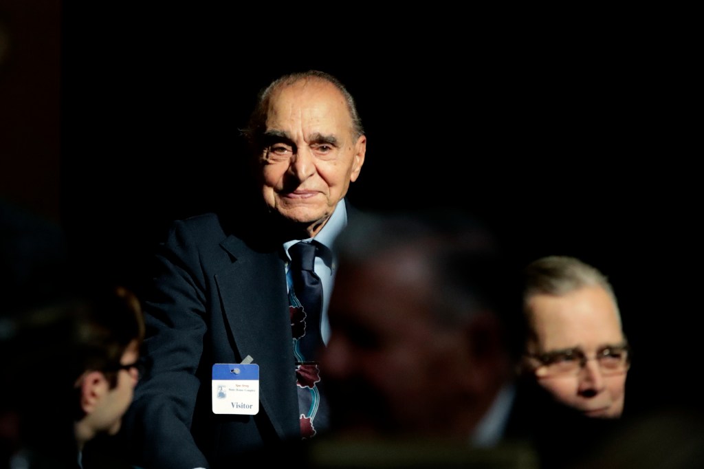 Oldest mayor in the United States dies at 100 while serving second term ...