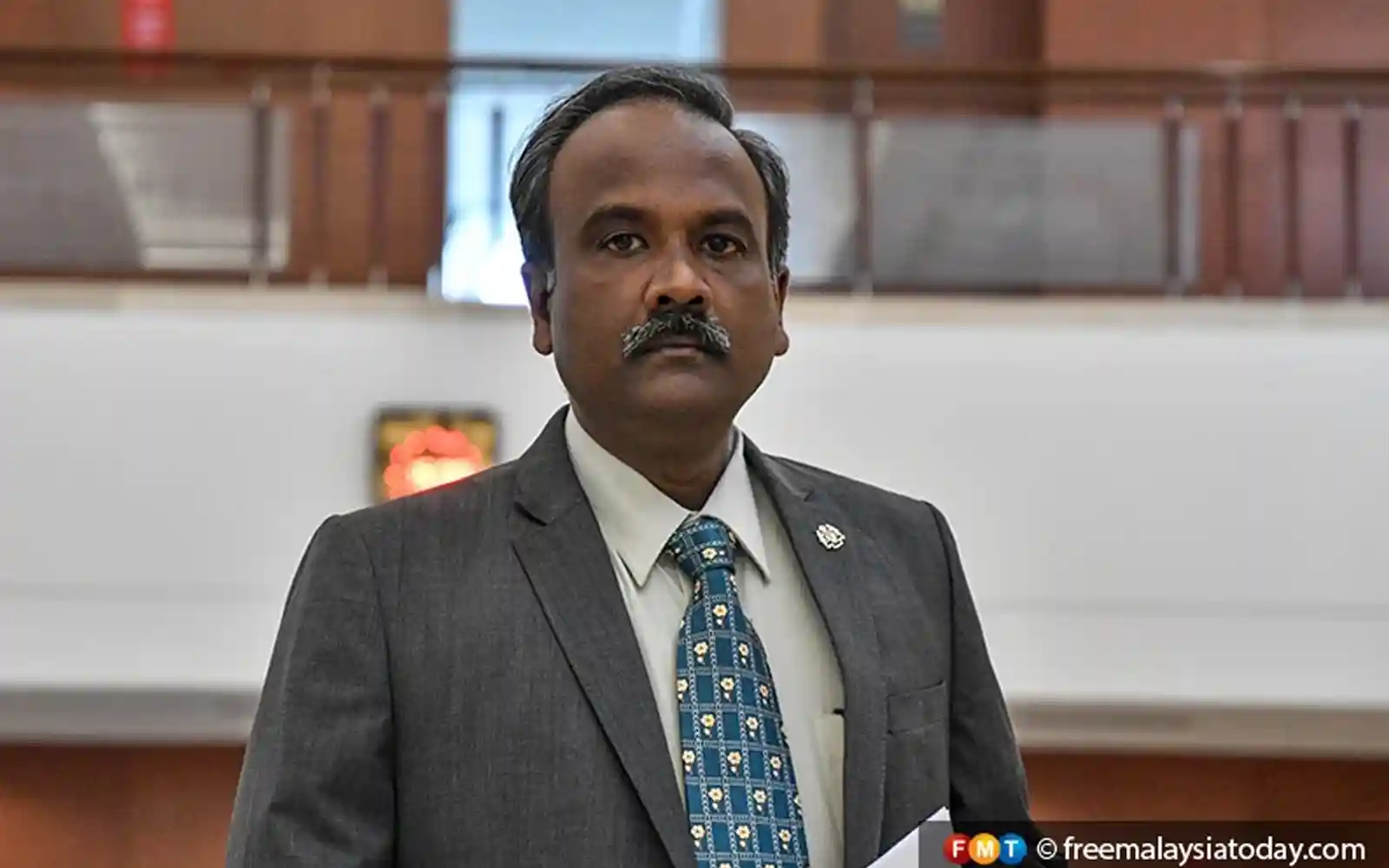 Ex-HR minister Sivakumar to contest DAP polls