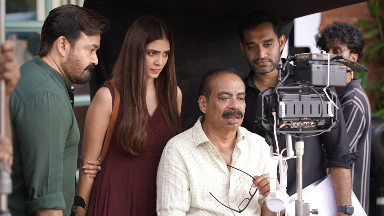 Hridayapoorvam: Malavika Mohanan Joins The Shoot Of Mohanlal-Sathyan ...