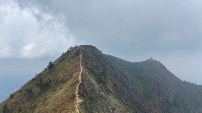 Itinerary Pendakian Tektok Gunung Andong via Gogik, Estimasi 2,5 Jam ...