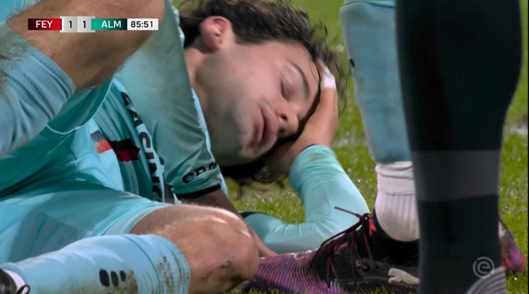 Schokkend: ‘Almere speelde tegen Feyenoord met gezondheid Jochem Ritmeester van de Kamp’