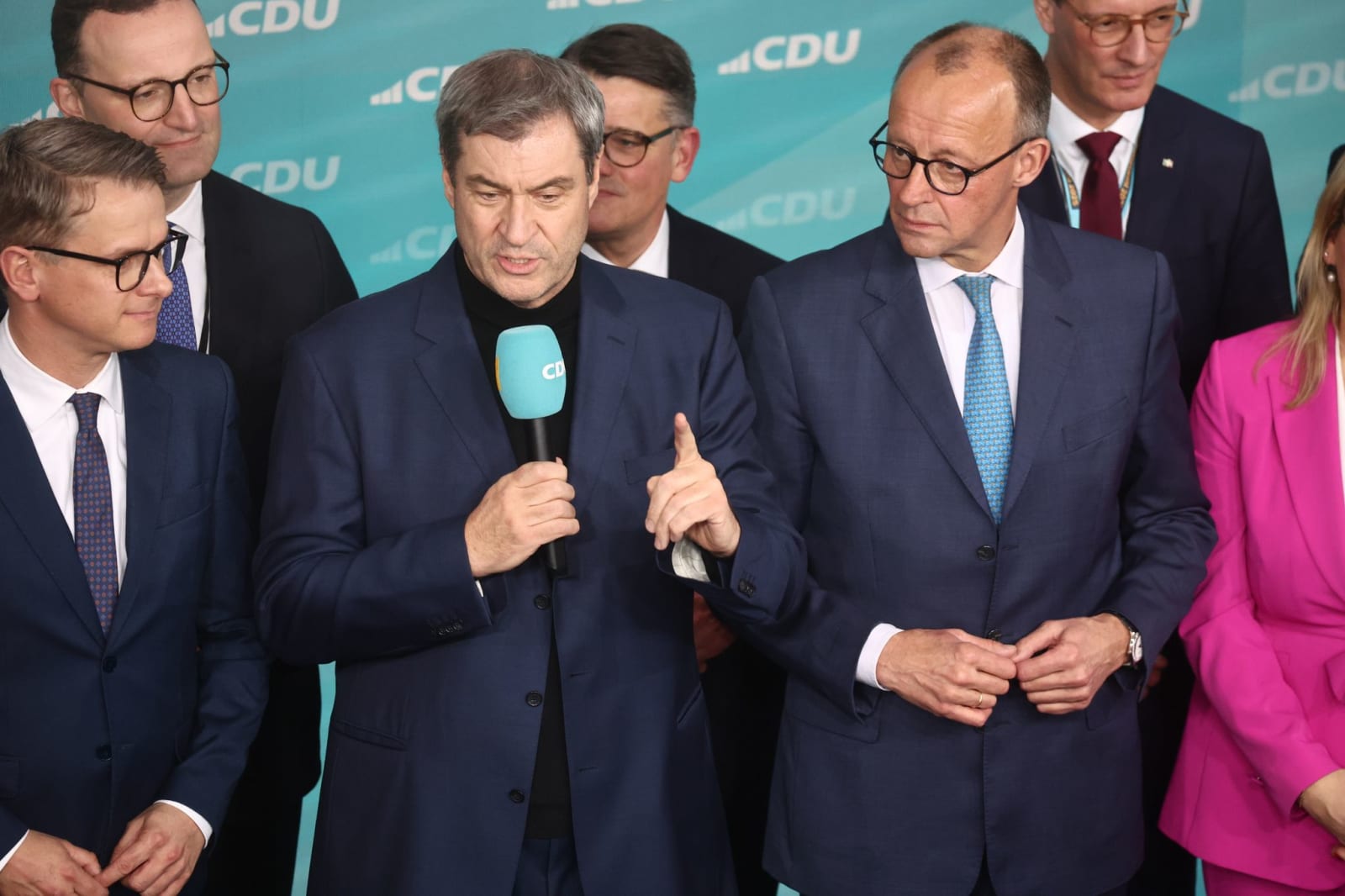 Conservatives face tough coalition talks as Germany shifts to right