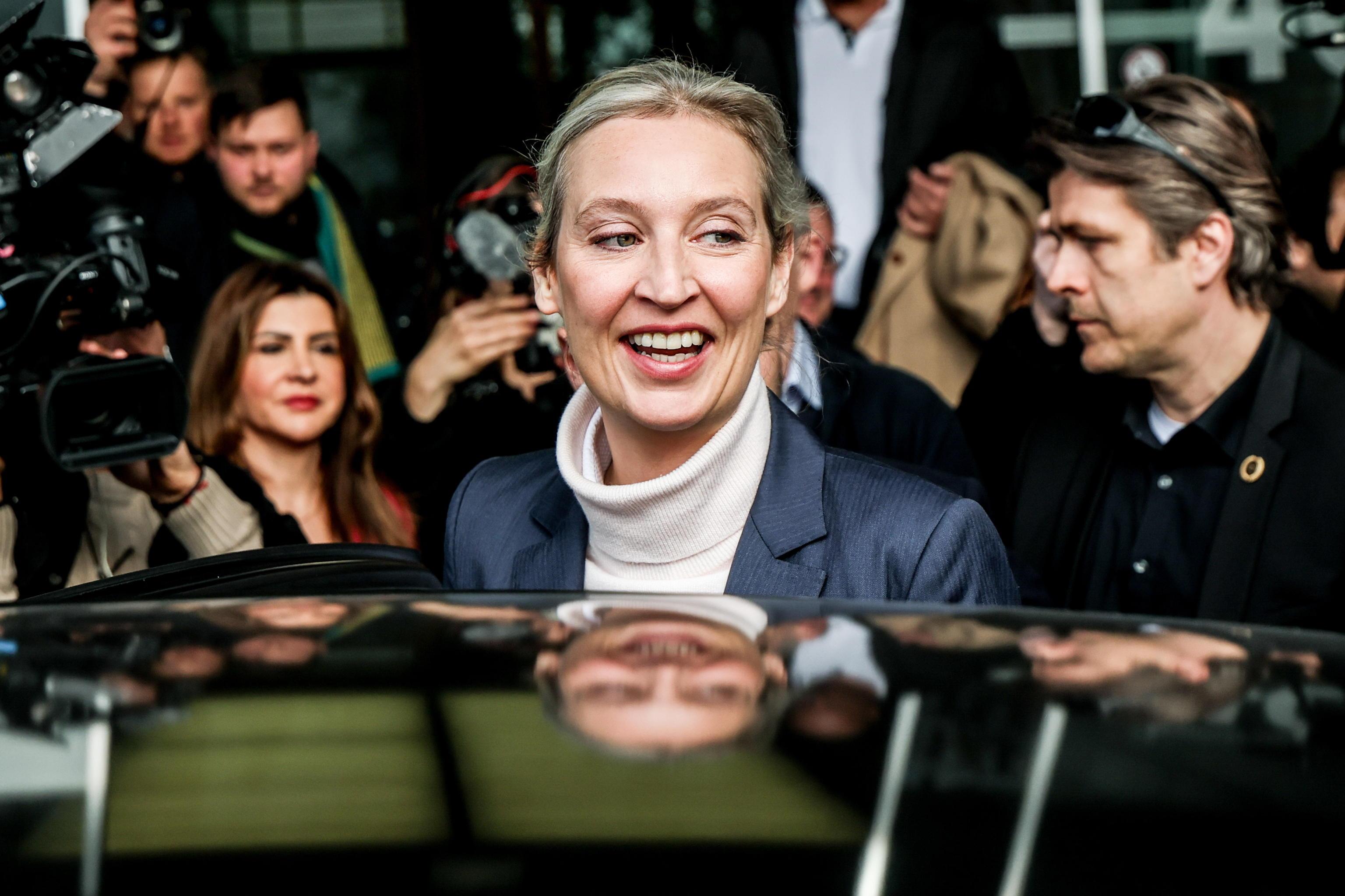 Chi è Alice Weidel, leader di Afd. La moglie Sarah Bossard, i due figli ...