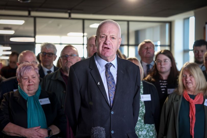 Broxtowe councillors who dramatically quit Labour officially become new ...