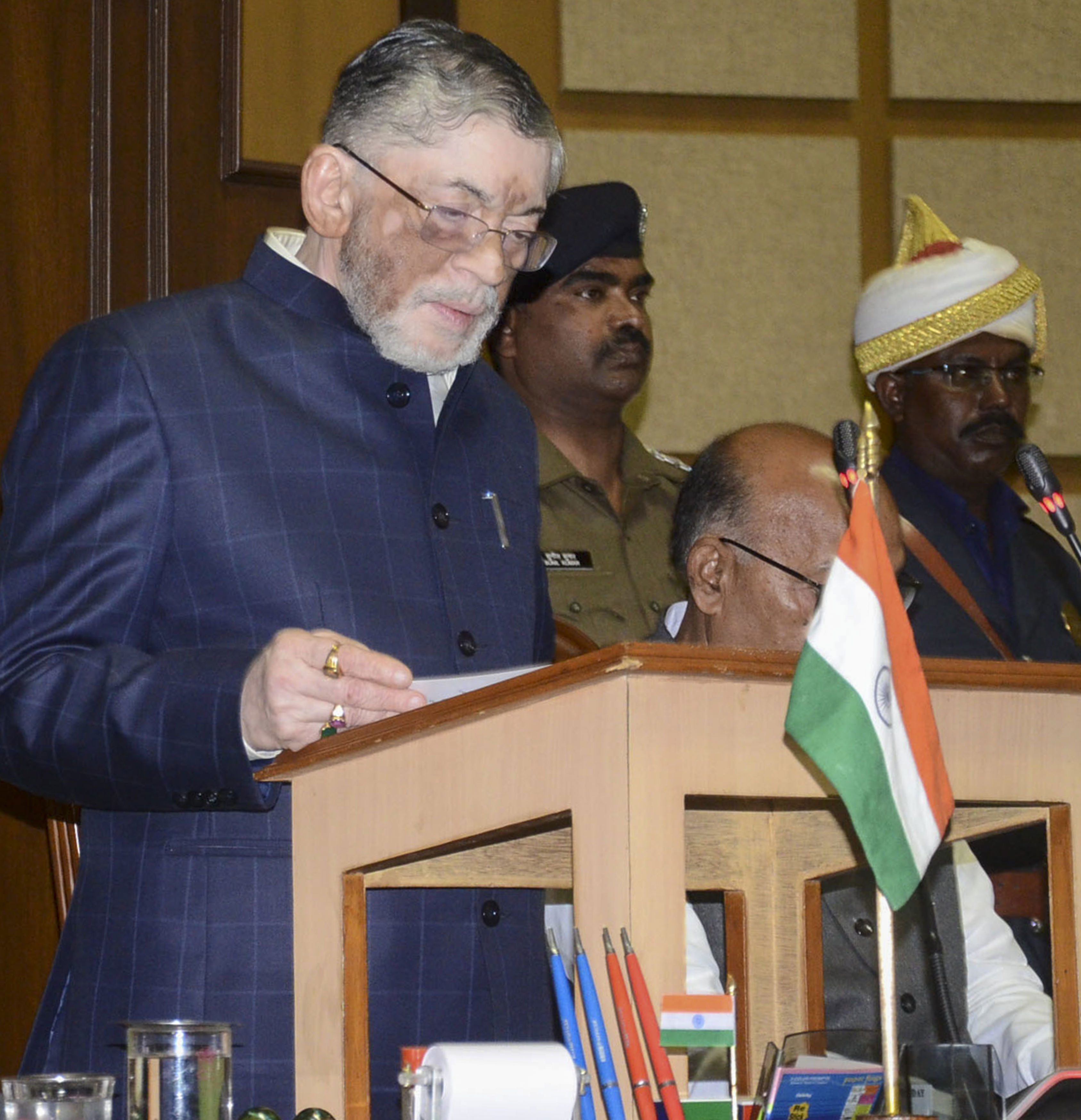 Jharkhand Guv praises ruling JMM-led alliance in address to assembly ... Jharkhand Guv praises ruling JMM-led alliance in address to assembly ...