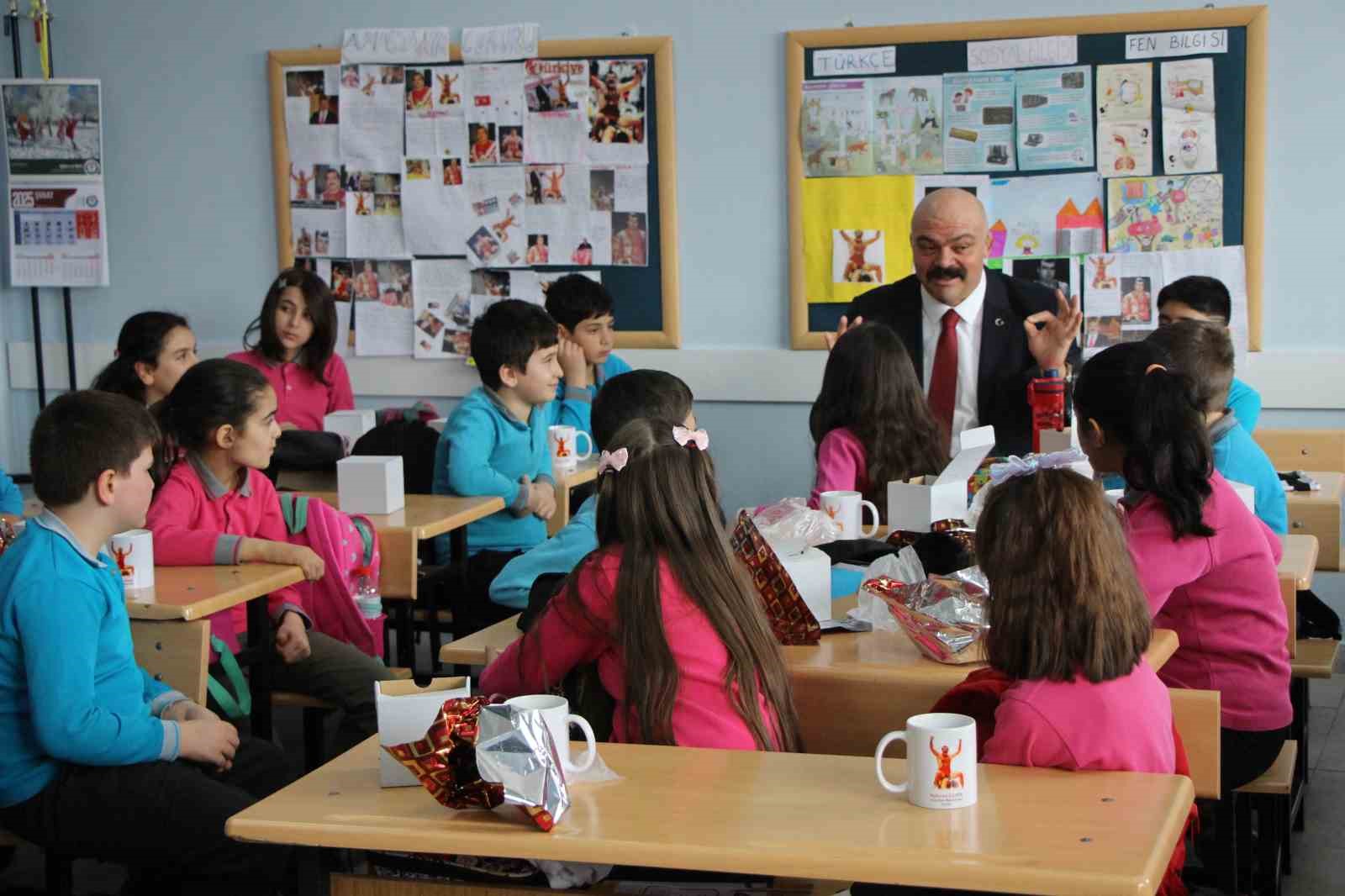 Eski Olimpiyat Şampiyonu Mahmut Demir: "Milyon dolarlık teklifleri ...