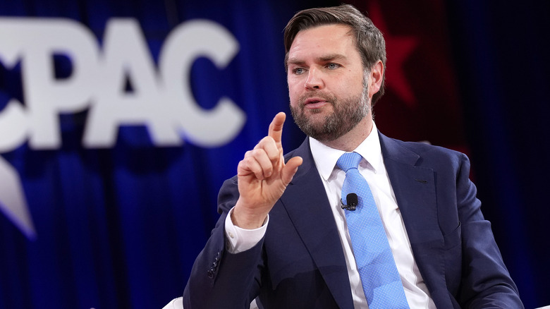 JD Vance's Weird Capri Pants At CPAC Are So Much Worse Than His Pirate ...
