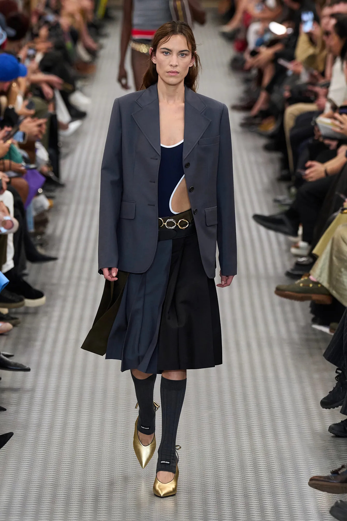 From the runway to the street: The 10 runway show looks that solve my ...