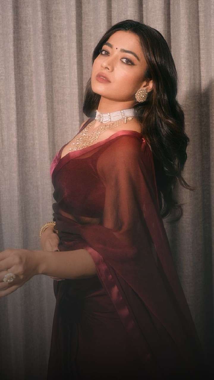 6 Modest Red Sarees For Maha Shivratri 2025 Ft Bollywood Divas