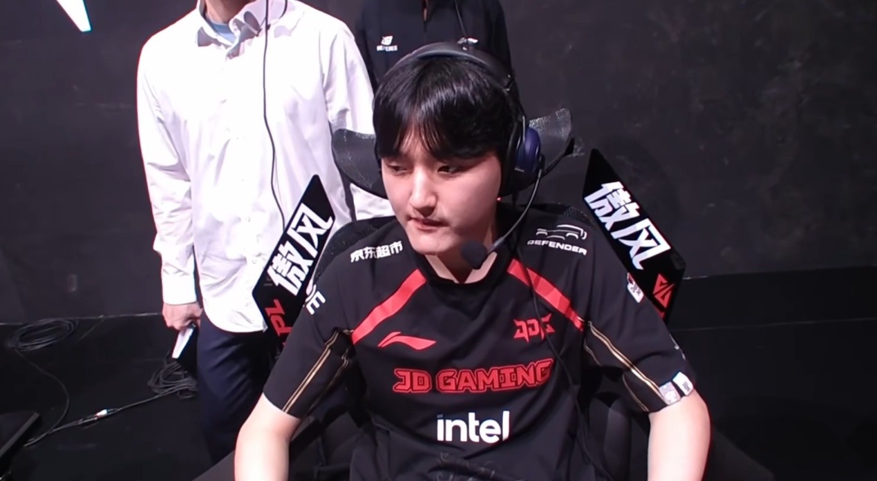 LOL：LPL韩援组合大爆发！Scout瑞兹封神，Ale鳄鱼三杀