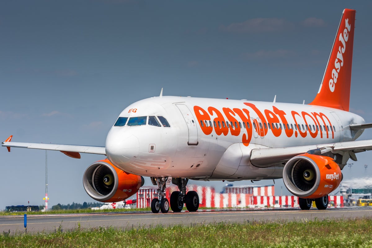EasyJet pilots strike: Holidaymakers face travel disruption flying to ...