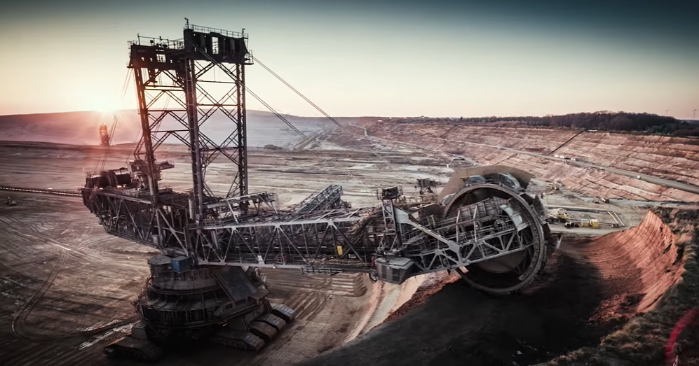 The World's Largest Mining Machines Are Absolute Beasts