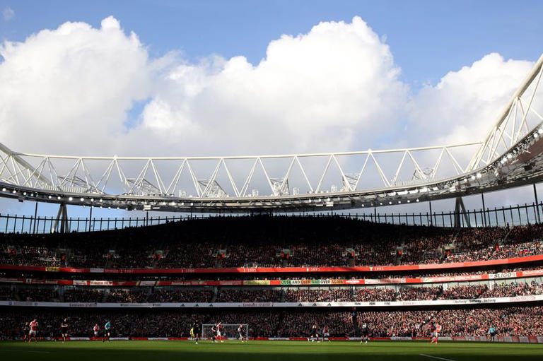 Detective sacked for football hooliganism including "tragedy chanting"