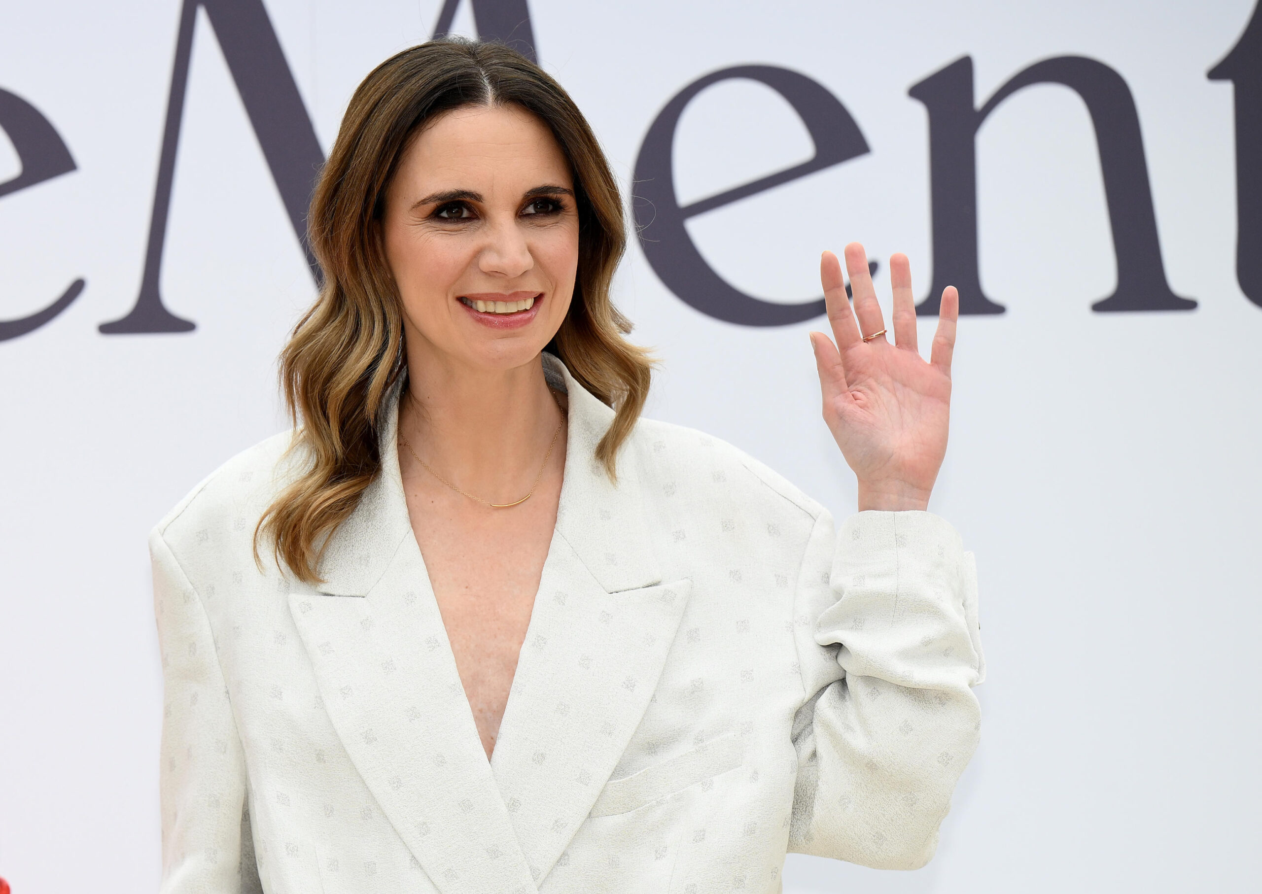 Emanuela Fanelli si imbuca nelle sale di altri film per promuovere il ...